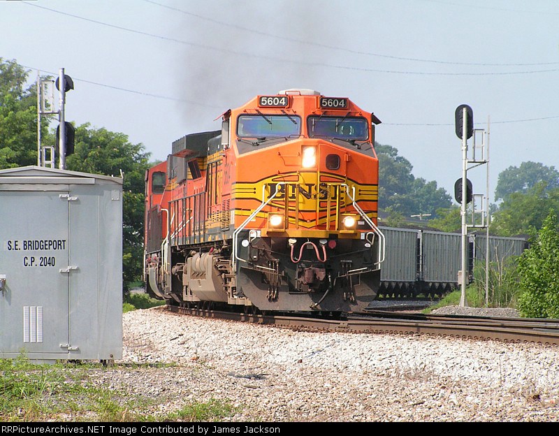 NS 736 BNSF 5604